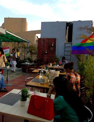 Top 5 Queer Cafes and Clubs in Delhi that Celebrate LOVE