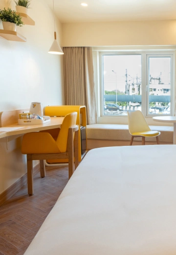 Bloom Hub | WEH Andheri - Best Hotel in Andheri East, Mumbai